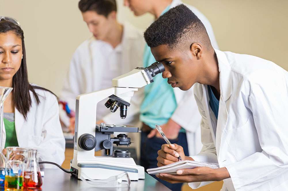 How VHS Learning Can Expand Opportunities for International Schools